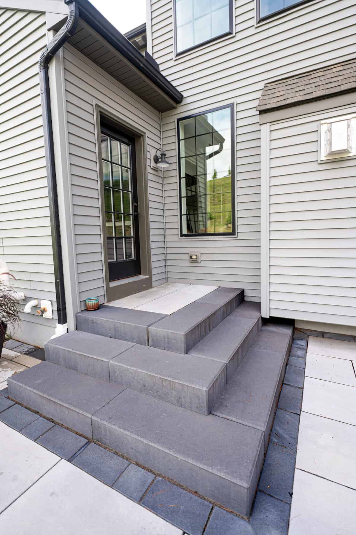 Wet Cast vs. Dry Cast Pavers: Cost & Differences | CKC
